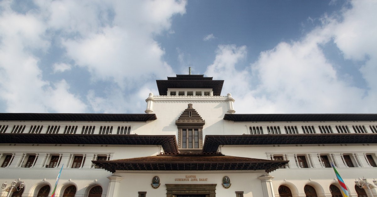 London‎ – Bandung‎ trips