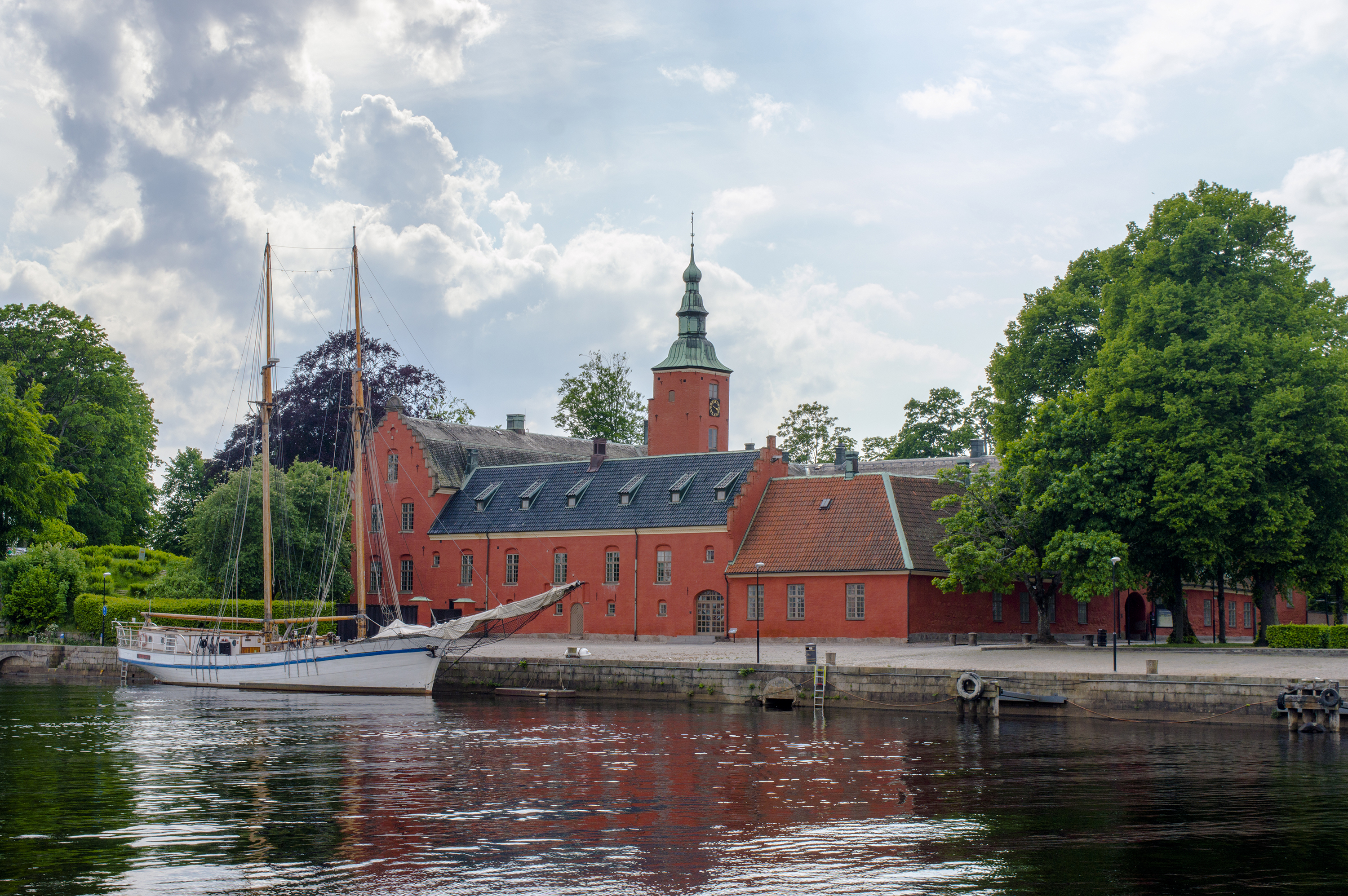 Cheap car rentals in Halmstad, Sweden | Kiwi.com